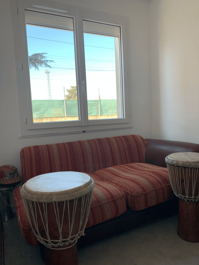 Menuiseries PVC blanc et Volet roulant solaire - Menuiserie Courdy ...